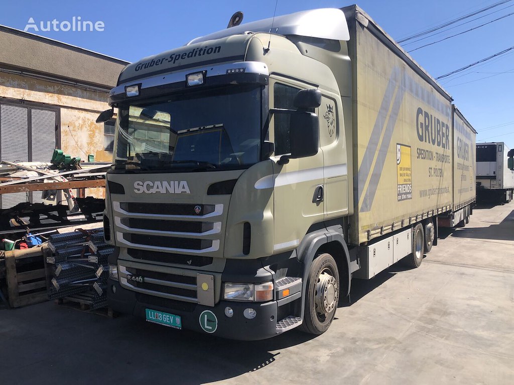 Scania R440 kamion sa klizna zavesa cerada + prikolica sa kliznom ceradom