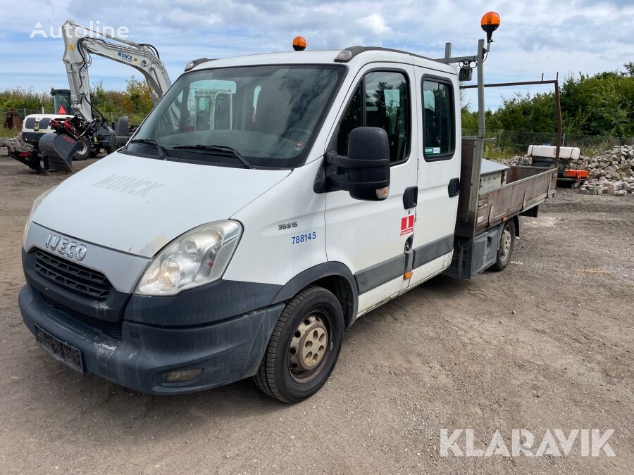 Prodaje se IVECO DAILY 35S D, 35S15/2,3 D, 6-G kamion s ravnom platformom < 3.5t na aukciji