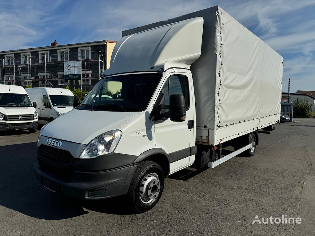 IVECO Daily 70C17 kamion s ceradom