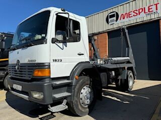 Mercedes-Benz Atego 1823 kamion autopodizač kontejnera