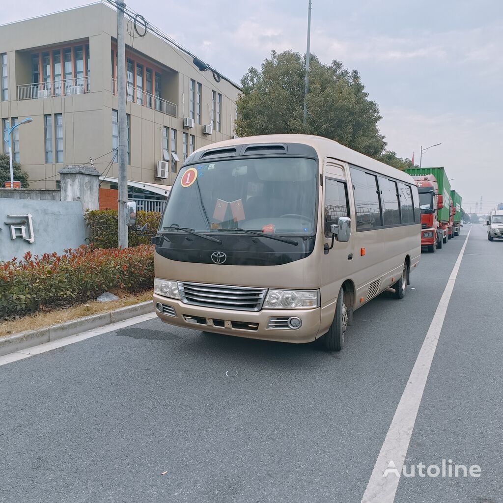 Toyota Coaster turistički autobus