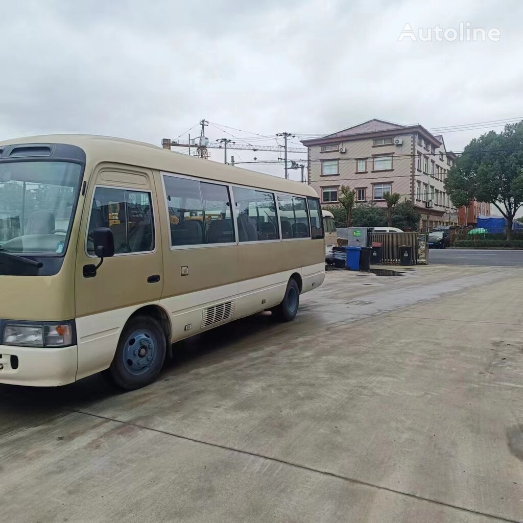 Toyota Coaster turistički autobus