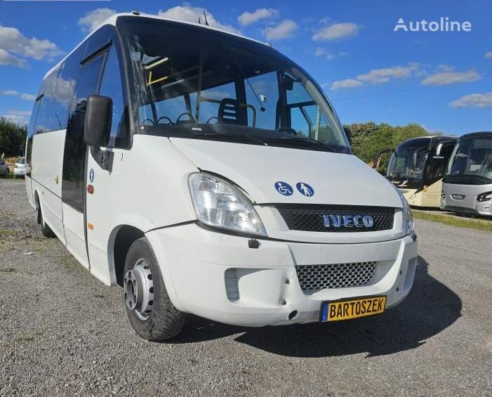 IVECO WING 65C18 3.0 PAX 19/13 putnički minibus