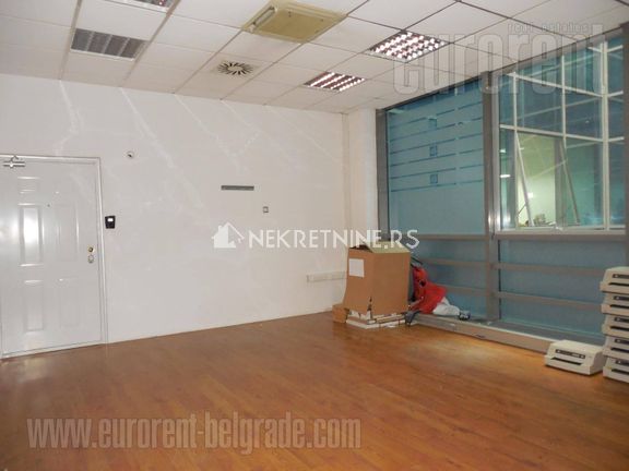 #39052, Izdavanje, P.P., NOVI MERKATOR, 4720 EUR