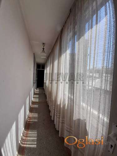 Izdaje se poslovni prostor u blizini Margera, 158m2
