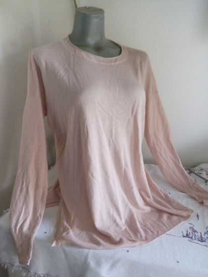 H&M svetlo roze dzemper bluza S/M