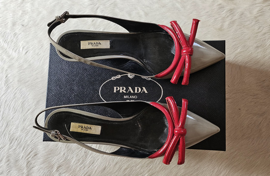 Prada BOW Patent Lesther Sling back Pamps, orig