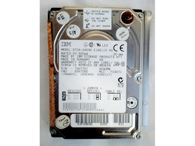 Hard drive IBM DTCA-24090 E182115, 2.5`. Za laptopove.