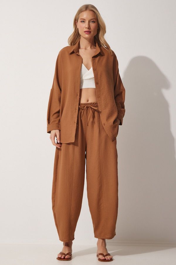 HAPPINESS İSTANBUL WOMEN'S TAN LINEN SHIRT & SHALWAR PANT SUIT