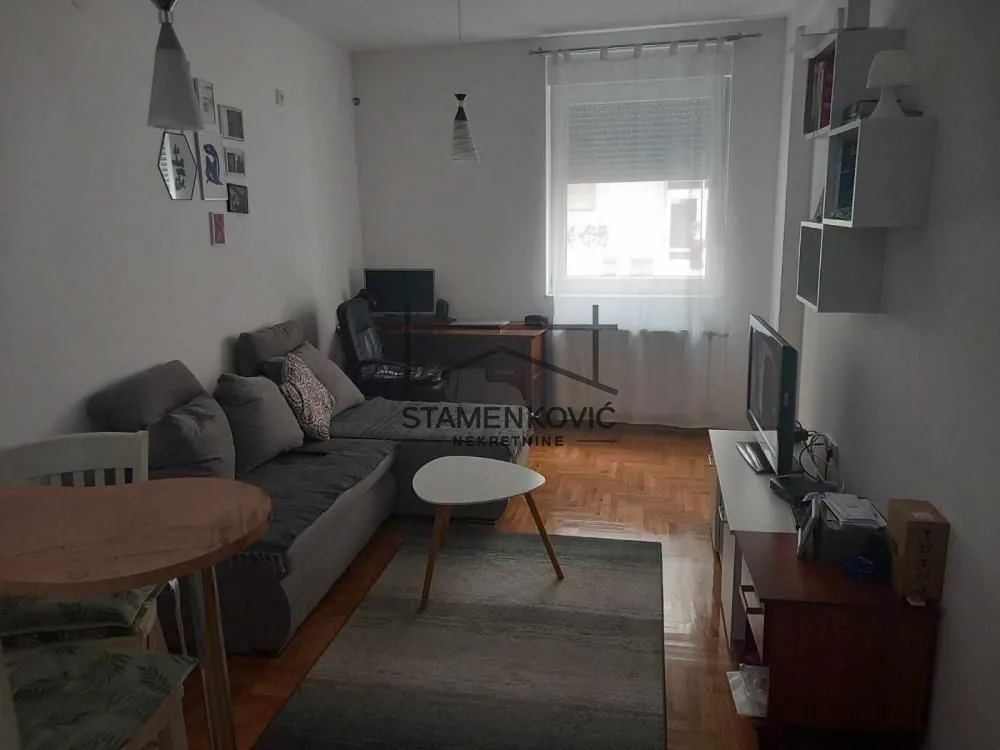 Izdavanje, jednosoban stan, 35m2, Podbara, Novi Sad, Novi Sad