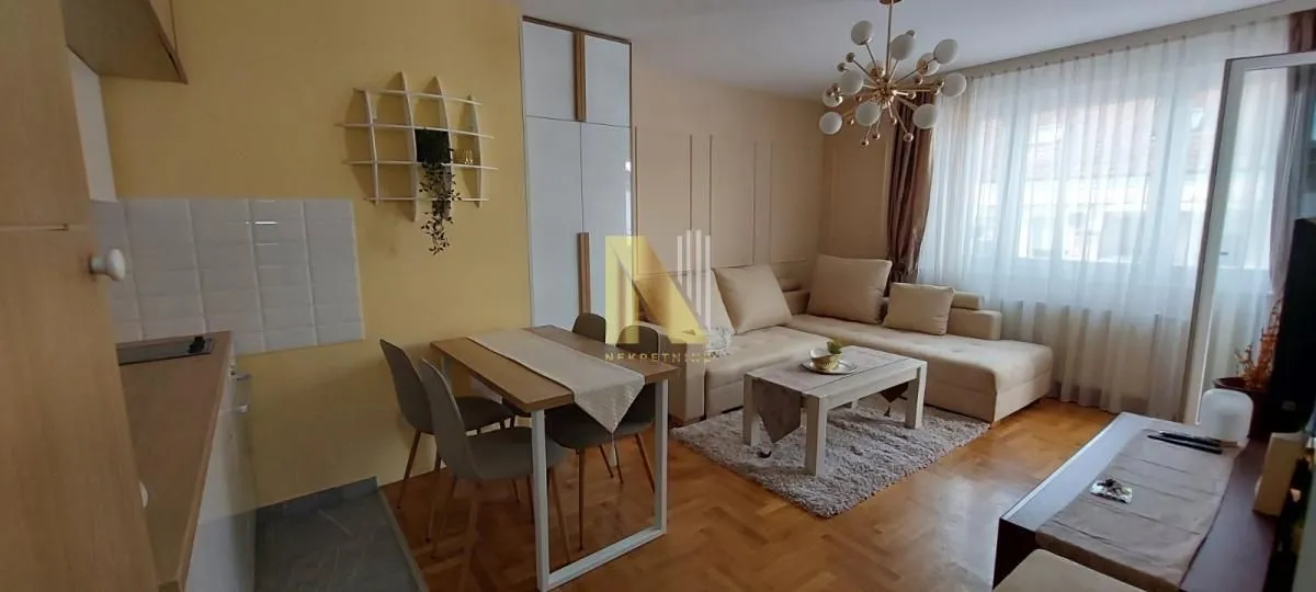 Izdavanje, jednosoban stan, 36m2, Bulevar Oslobodjenja, Novi Sad, Novi Sad