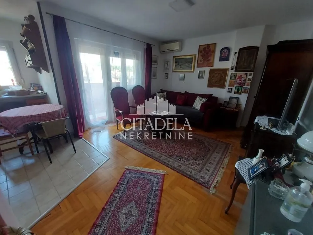 Prodaja, trosoban stan, 70m2, Bele Vode, Beograd