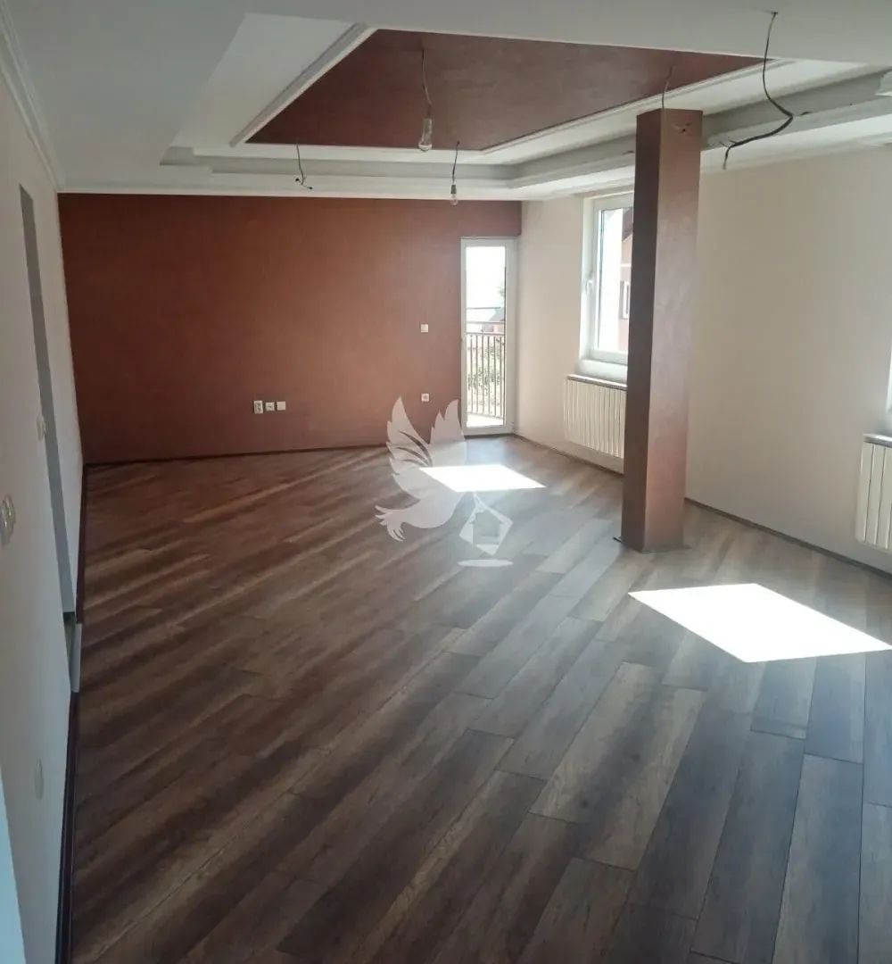 Prodaja, stan, 160m², Mladenovac, Beograd