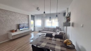 Prodajem Stan-Apartman, Novi Sad