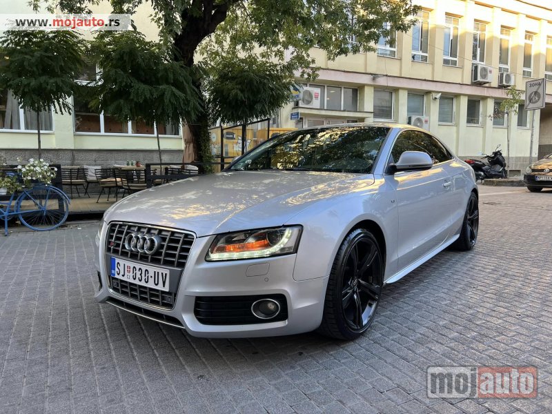 Audi S5 4.2 v8