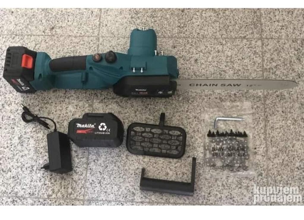 Aku motorna testera Makita 108v 30cm 2 baterije NOVO! Uredjaj dolazi