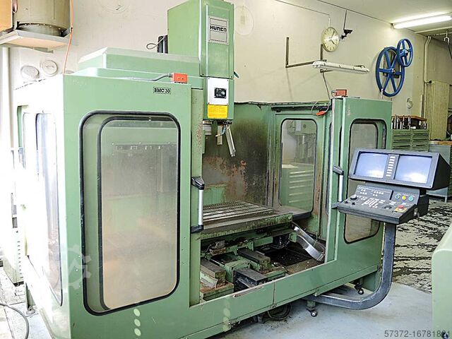 CNC machining centar
Hurco BMC 30