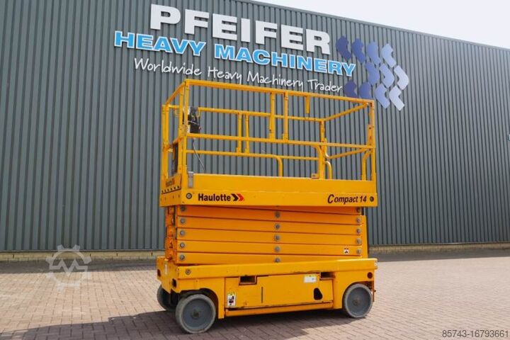 Podizanje makaza
Haulotte Compact 14 Electric, 4x2 Drive, 14m Working Height