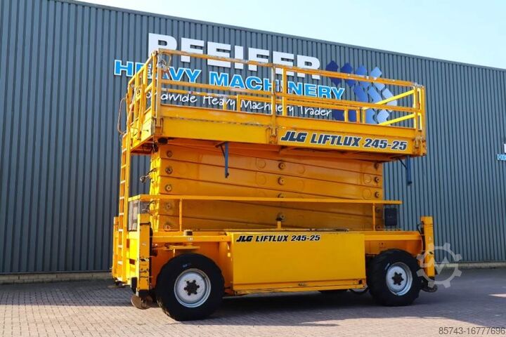 Podizanje makaza
JLG 245-25 Diesel, 4x4 Drive, 26m Working Height, 750k