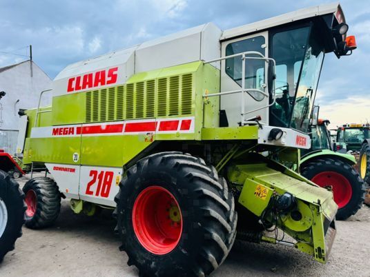 Claas MEGA 218 kombajn za žito