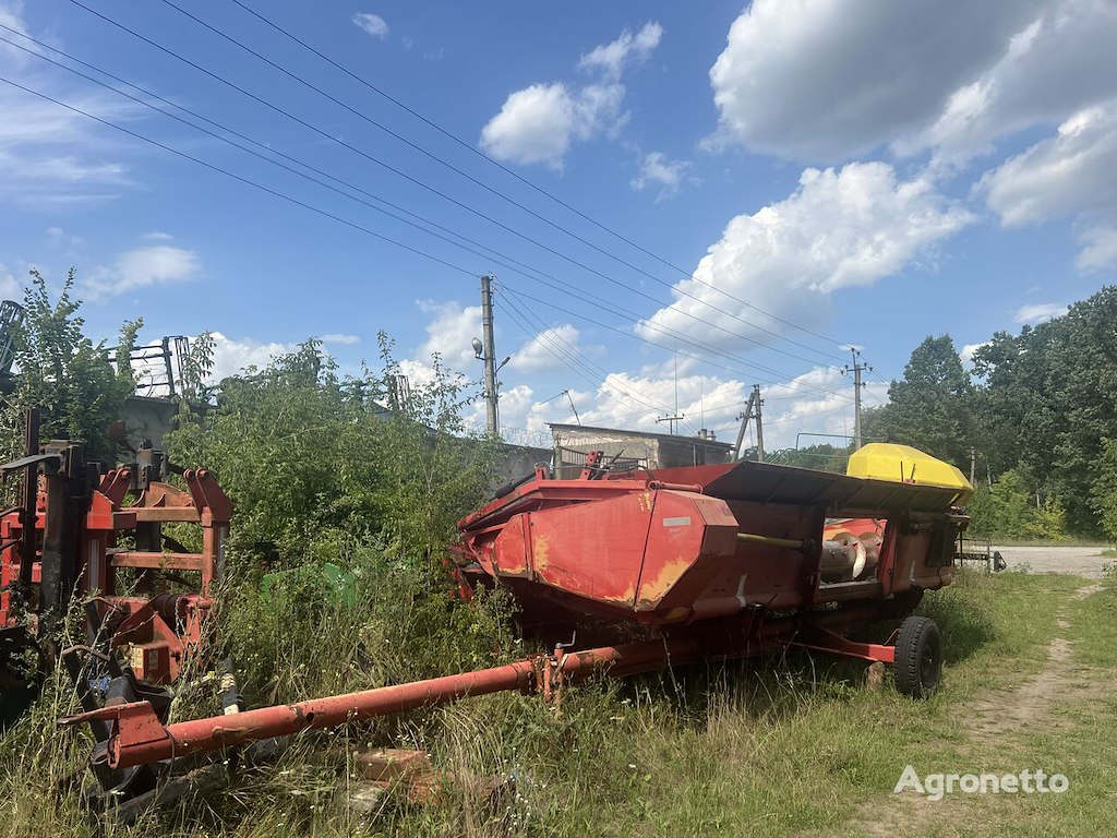 Massey Ferguson 6 metriv žetelica za suncokret