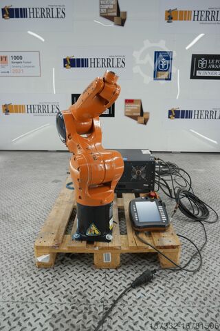 Industrijski robot
KUKA KR 6 R700 sixx WP