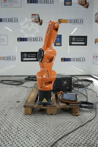 Industrijski robot
KUKA KR 6 R700 sixx WP