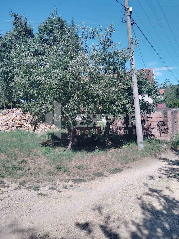 PLAC 14, 5a u urbanom delu, Gabrovački put, 500m od Restorana Bolji Život