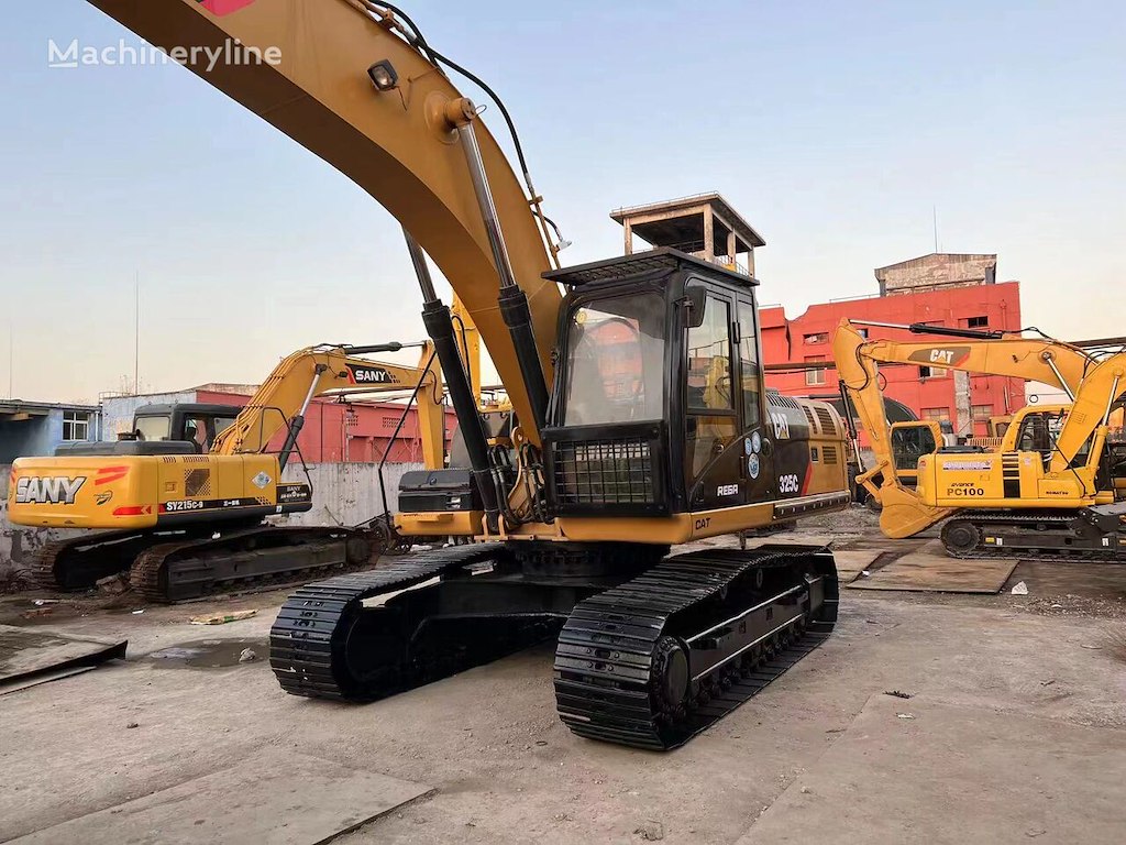 Caterpillar 325C bager guseničar