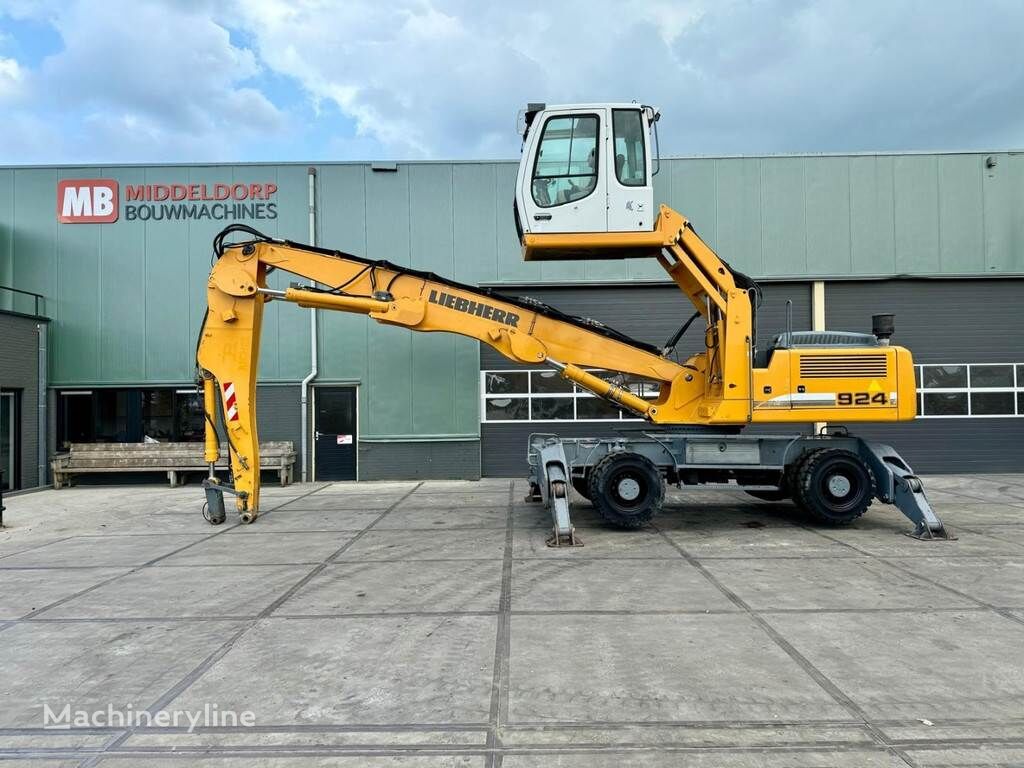 Liebherr A 924 C bager za pretovar