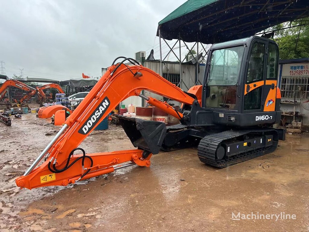 Doosan DH60 mini bager