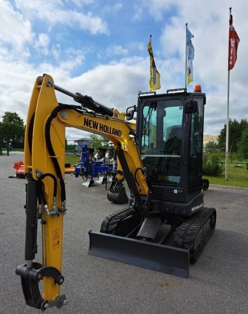 New Holland E25D mini bager