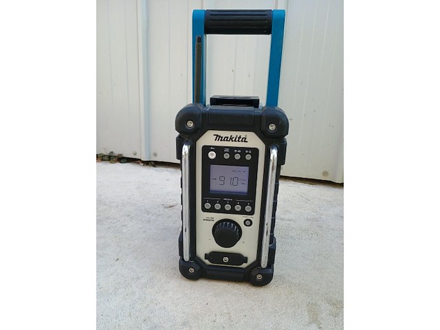 Makita radio DMR 107 sa baterijom