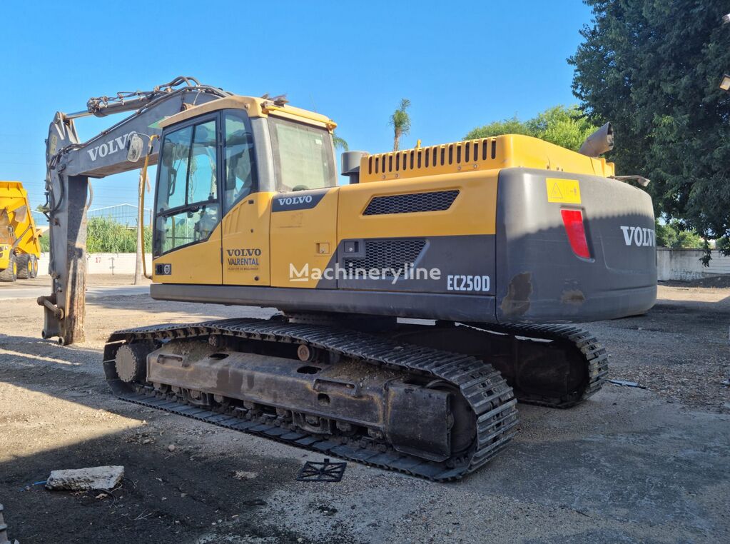 Volvo EC250D bager guseničar