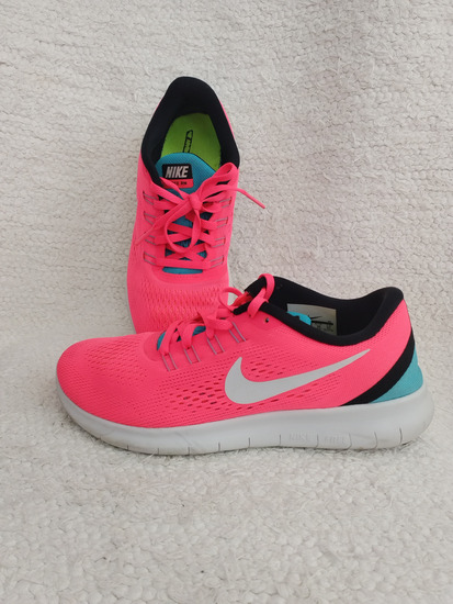 Nike Free RN broj 39 - SNIZENO