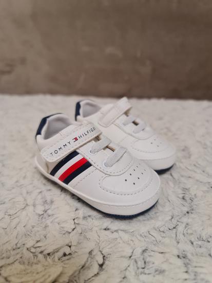 Tommy Hilfiger patike za bebe