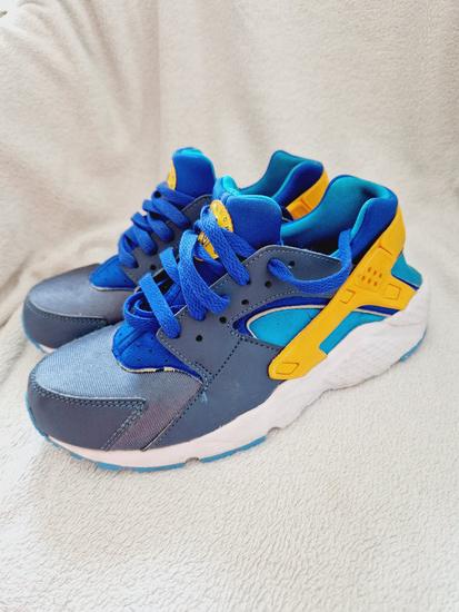 Nike decije huarache odg.vel.36