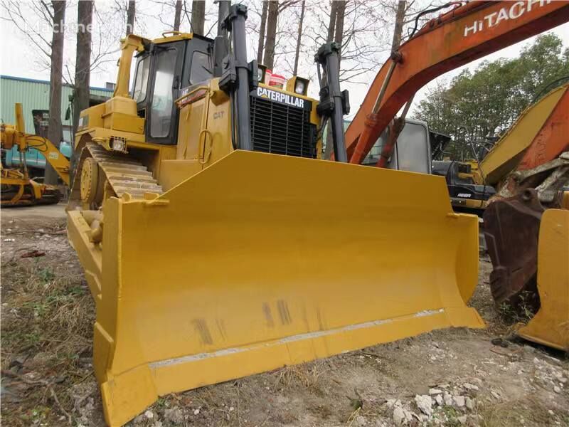 Caterpillar D8R buldožer