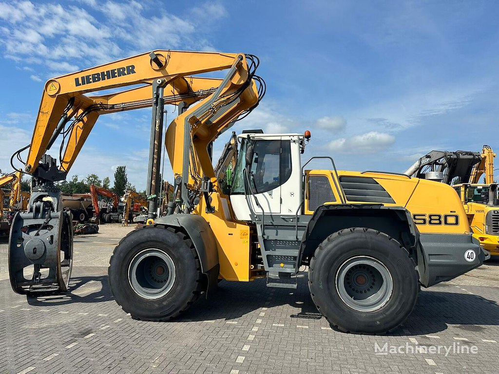 Liebherr L580 Loghandler prednji utovarivač