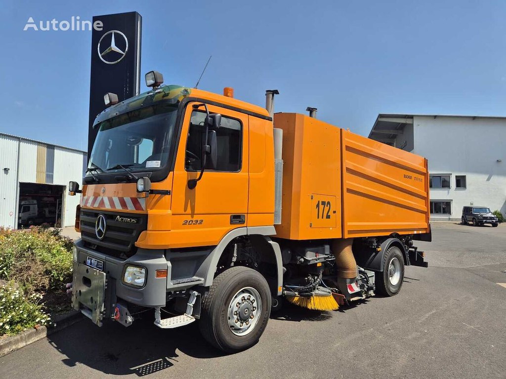 Mercedes-Benz Actros 2032 A 4x4 Bucher STKF 9500 Airport 30x kiper