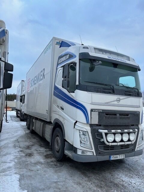 Volvo FH460 kamion furgon