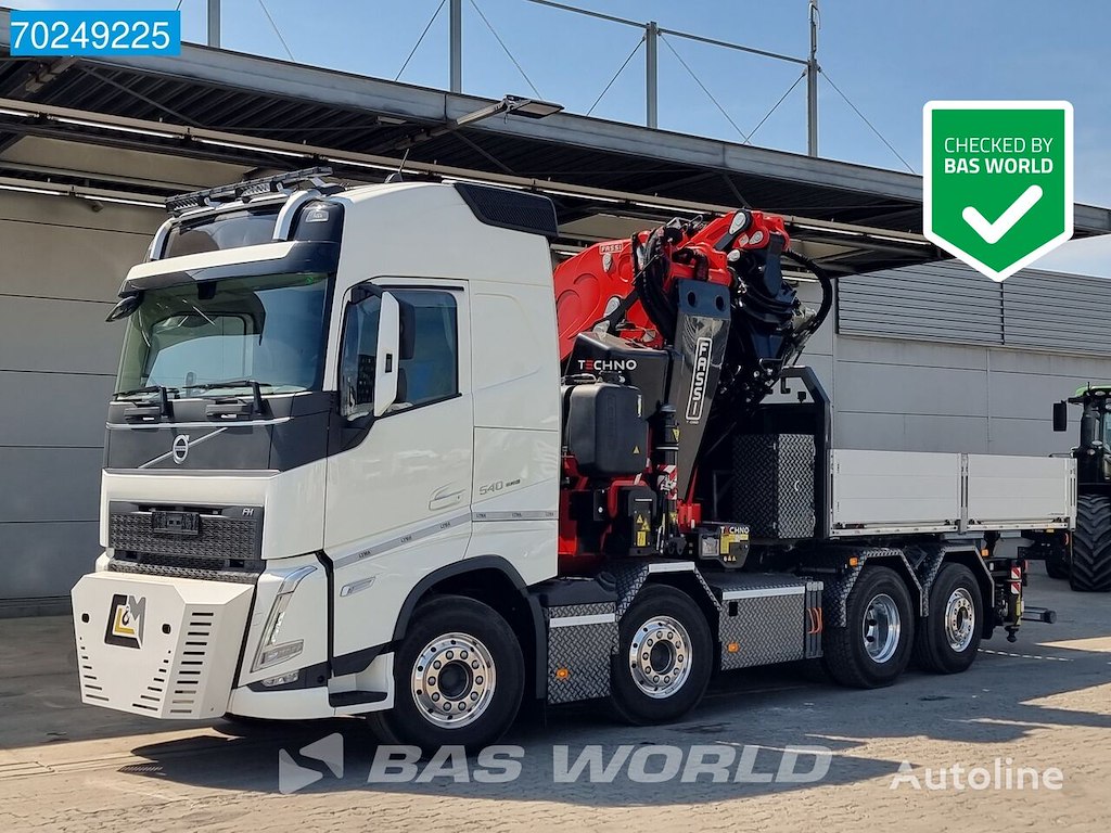 Volvo FH 540 8X2 FASSI 1450R Kran Crane Fifth wheel Lift+Lenkachse Nav kamion s ravnom platformom