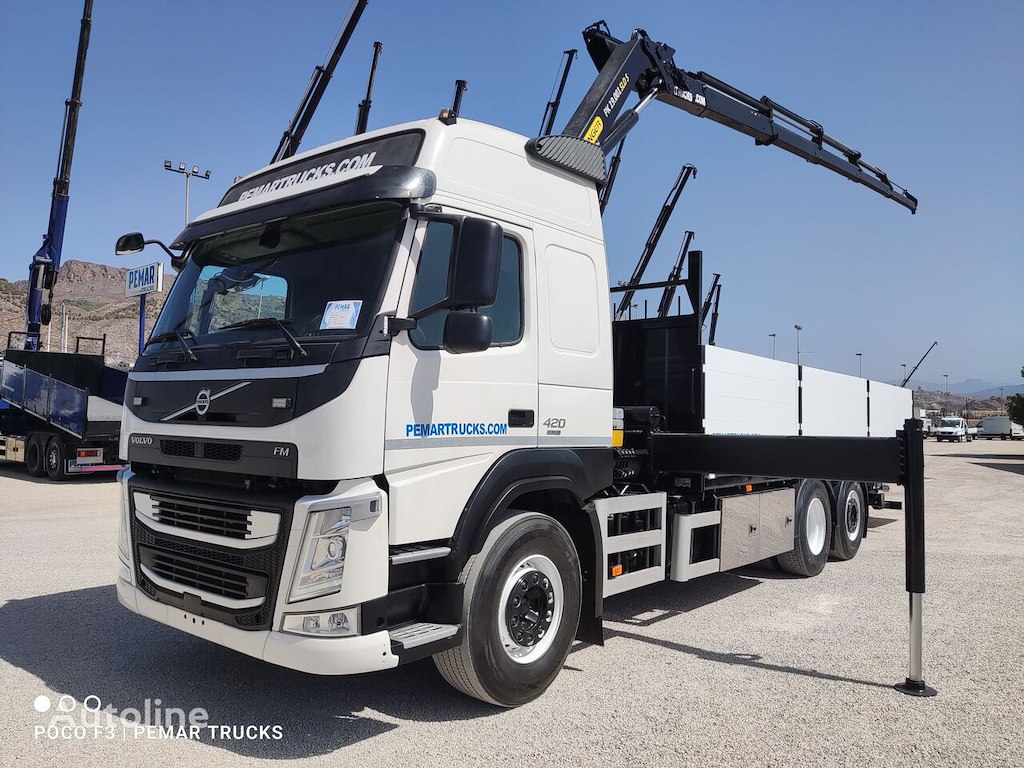 Volvo FM 420 kamion s ravnom platformom