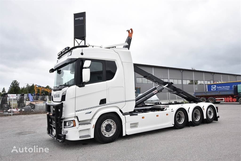 Scania R560 Super 8X4 kamion rol kiper