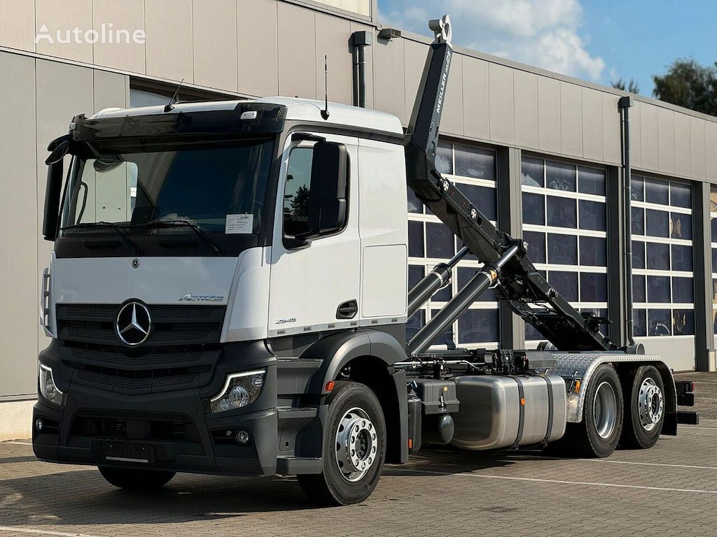 Novi Mercedes-Benz Actros 2545 kamion rol kiper