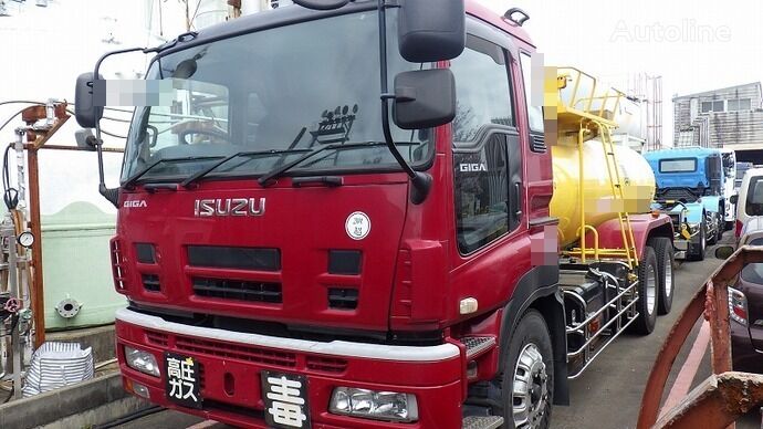 Isuzu GIGA autocisterna