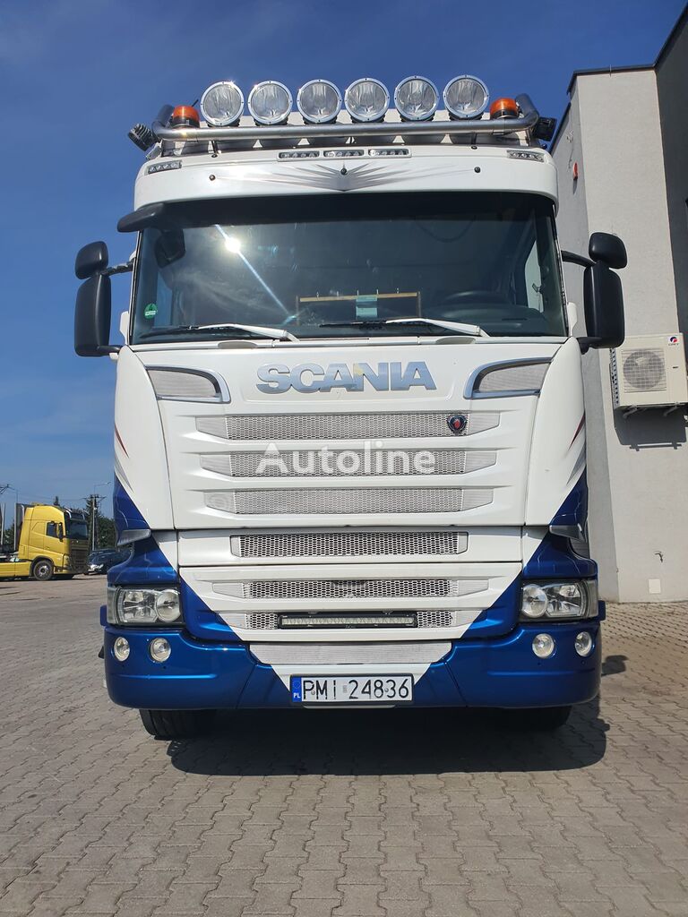 Scania R560 kamion za prevoz drva