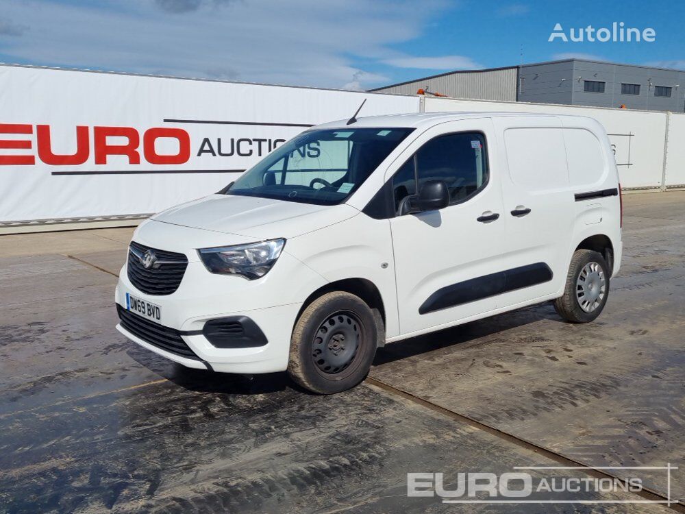 Prodaje se Vauxhall Combo laki furgon na aukciji