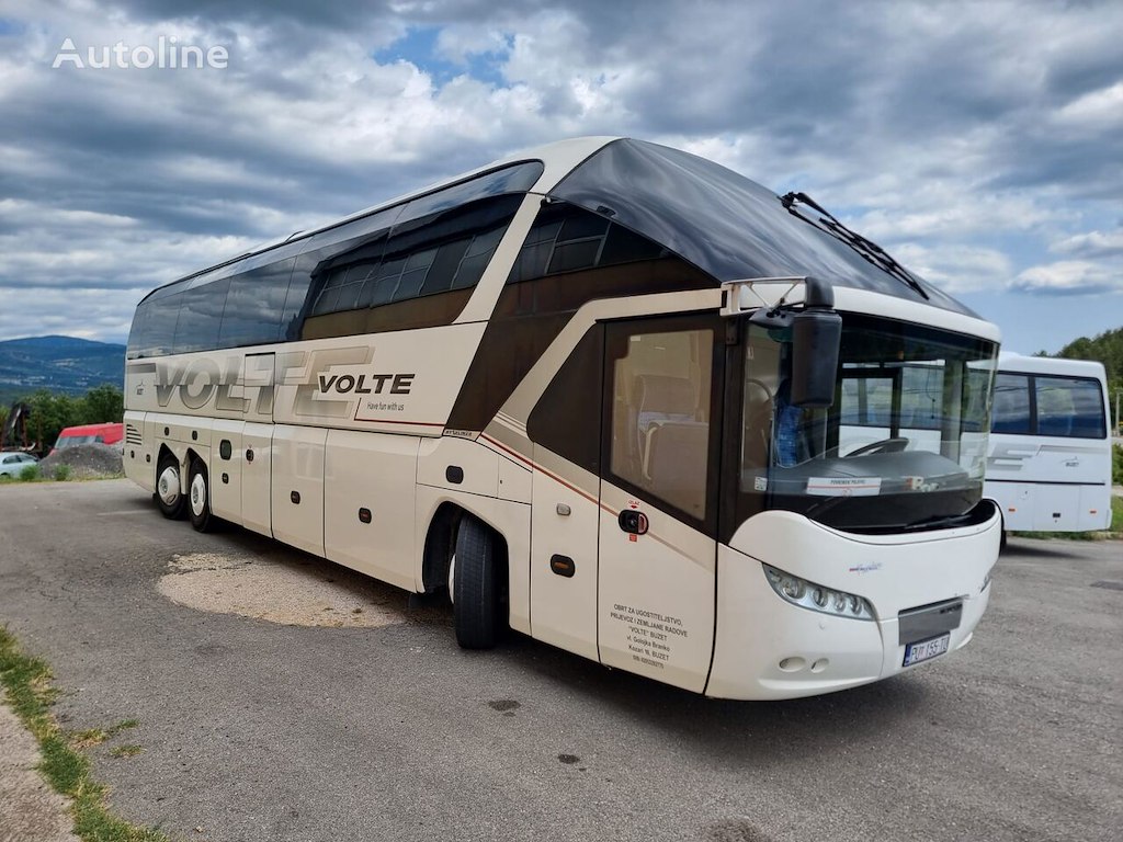 Neoplan Starliner N5218 SHD turistički autobus