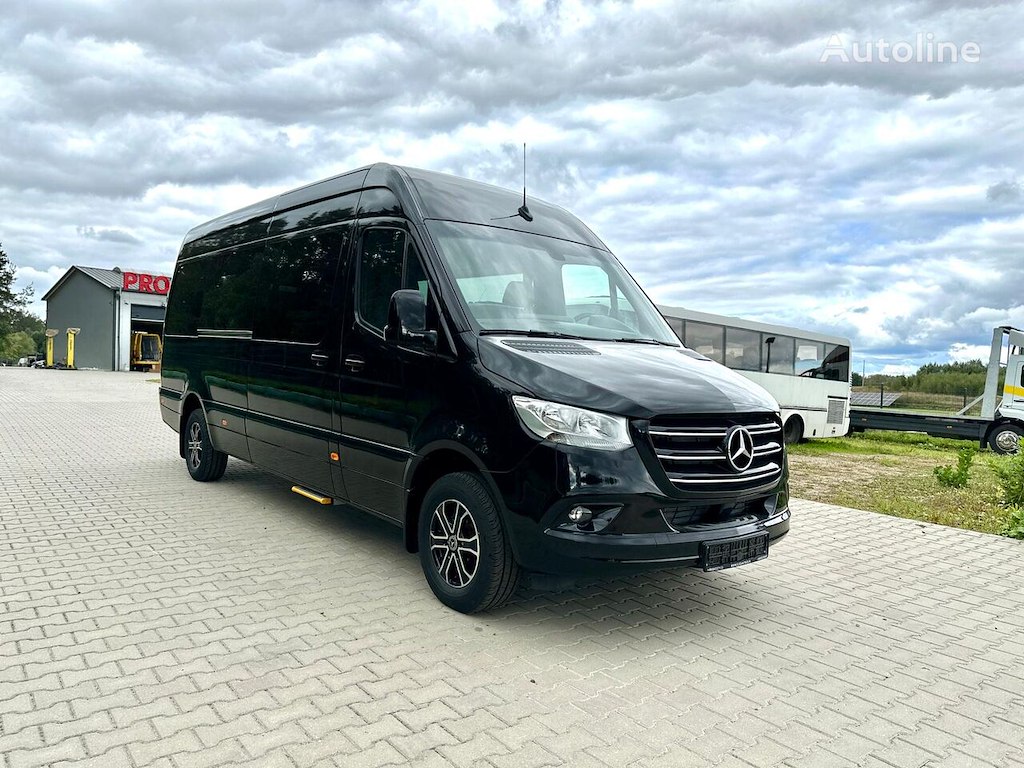 Novi Mercedes-Benz Sprinter 319 putnički minibus